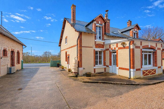 Maison à vendre - Mennetou-sur-Cher - 12 pièces - 7 chambres