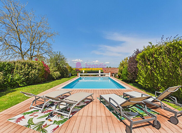 Maison 10 pièces à Servigny-lès-Sainte-Barbe, à vendre