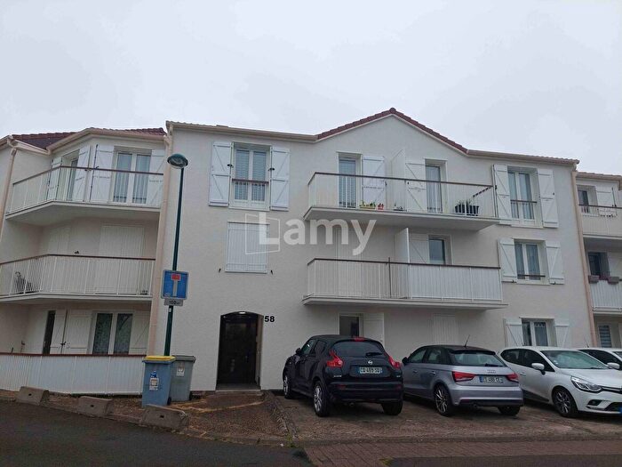 Aqueduc Nord, Plaisir : Appartement 1 pièce à louer