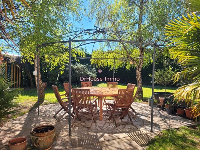 Maison 10 pièces à vendre à La Selle-sur-le-Bied