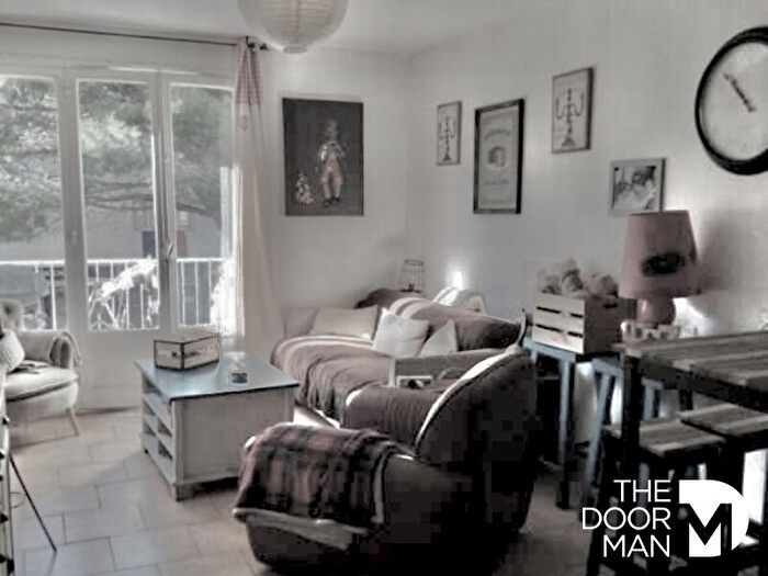 Appartement à vendre - Le Lavandou - 4 pièces - 3 chambres