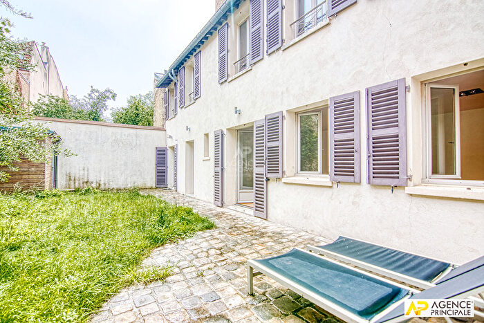 Versailles, Notre Dame : Maison 5 pièces à vendre