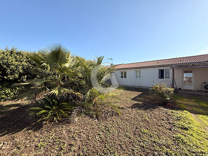 Maison à vendre - Saint-Vincent-sur-Graon - 4 pièces - 3 chambres