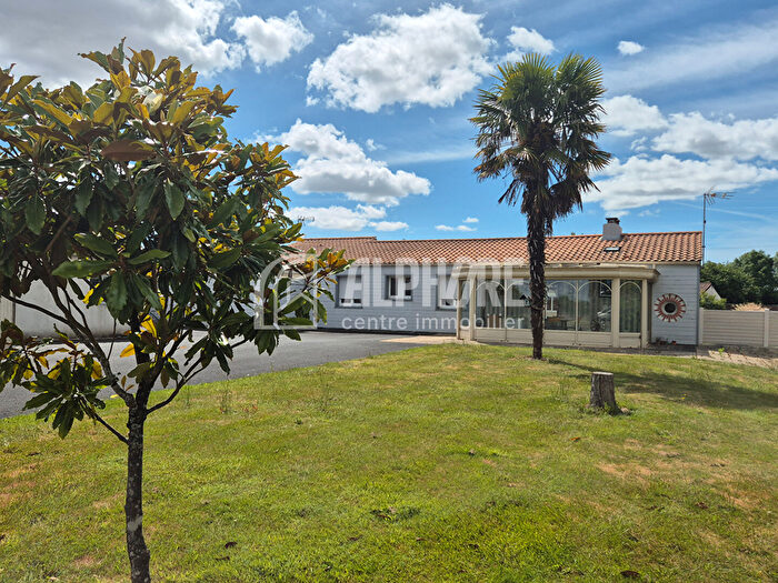 Maison 5 pièces à vendre à La Chaize-le-Vicomte