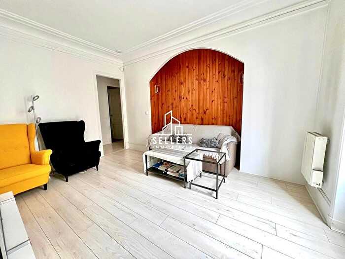 Appartement à vendre - Paris e , Auteuil-Nord, Jasmin, Mirabeau - 3 pièces - 2 chambres