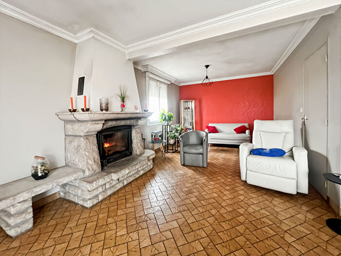 Maison à vendre - Trémorel - 8 pièces - 6 chambres