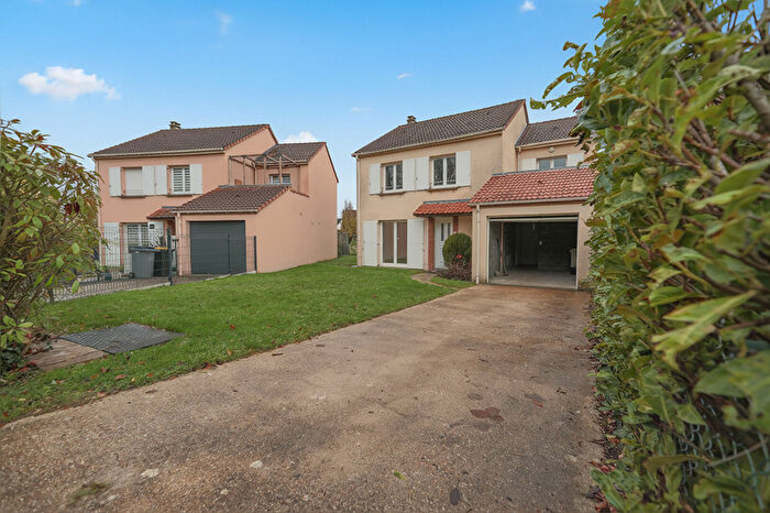 Maison à louer - Franqueville-Saint-Pierre - 5 pièces - 4 chambres