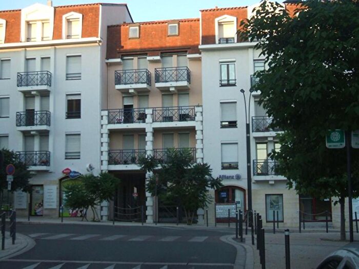 Appartement 1 pièce à louer - Périgueux, Centre-ville, La Gare, Saint-Martin