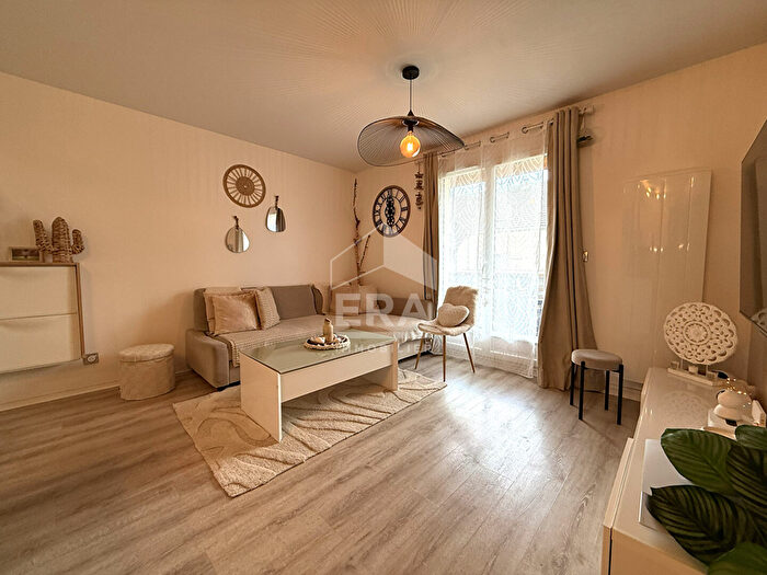 Appartement 2 pièces à vendre à Brie-Comte-Robert, Centre-ville