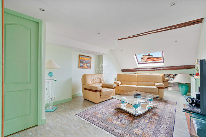 Appartement à vendre - Saint-Germain-en-Laye, Centre-ville, Quartiers forestiers - 2 pièces - 1 chambre