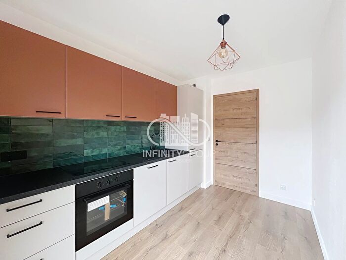 Appartement à vendre - Mougins, Centre-ville, Village, Tournamy, Le Val de Mougins - 2 pièces - 1 chambre