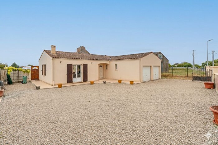 Maison à vendre - Aulnay - 4 pièces - 3 chambres