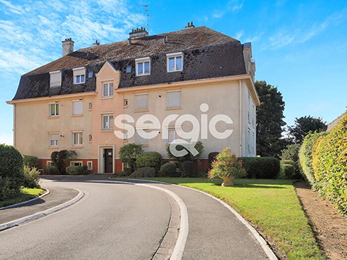 Appartement à vendre - Saint-Pol-sur-Ternoise - 3 pièces - 2 chambres