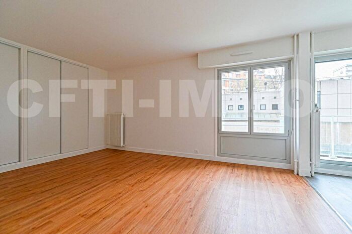 Appartement à louer - Secrétan, Paris ème arrondissement - 1 pièce