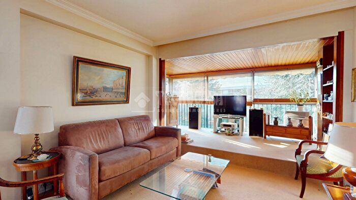 Appartement à vendre - Rocquencourt - 3 pièces - 2 chambres