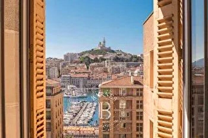 Marseille 2ème, Hôtel de ville : Appartement 3 pièces à louer
