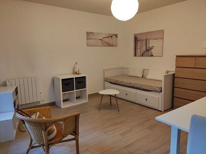 Appartement à louer - Carei-Monti, Menton - 1 pièce