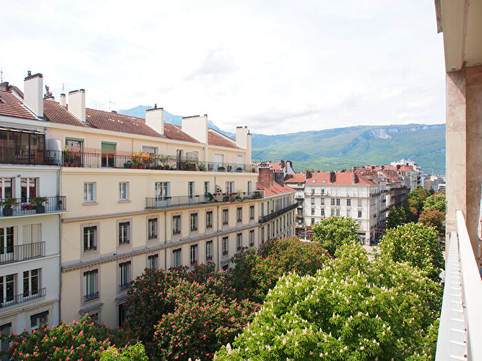 Appartement à vendre - Grenoble, Centre-ville - 5 pièces - 3 chambres