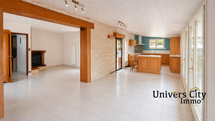 Maison 6 pièces à Saint-Jean-de-Boiseau, à vendre