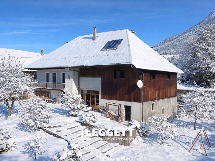 Maison à vendre - La Motte-en-Bauges - 7 pièces - 4 chambres