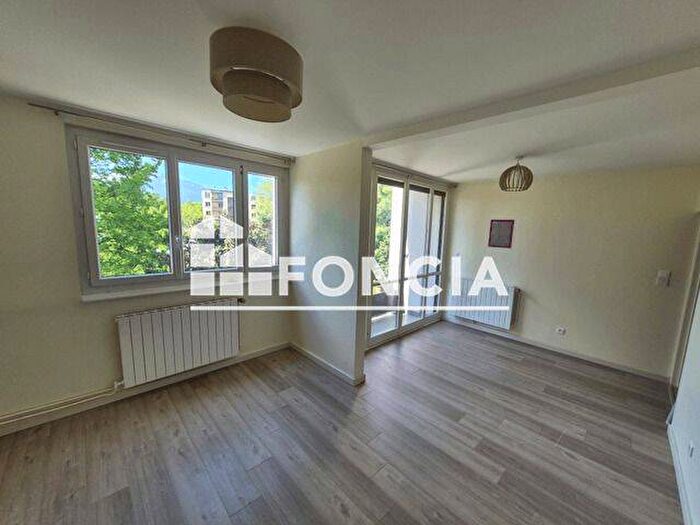 Appartement 4 pièces à louer à Ayguinards, Meylan