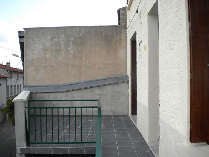 Appartement à louer - Saint-Étienne, Saint-Roch, Vivaraize, Valbenoite, Centre Deux - 3 pièces - 2 chambres