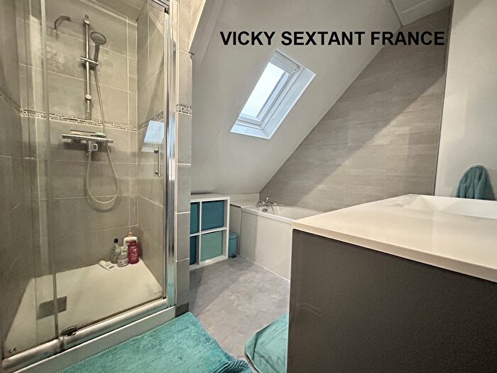 Maison à vendre - Vitry-en-Artois - 5 pièces - 4 chambres