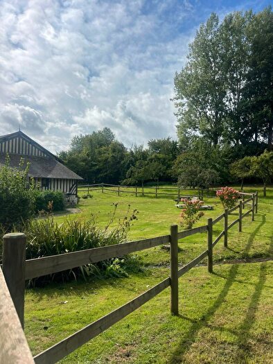 Appartement à louer - Pierrefitte-en-Auge - 4 pièces - 3 chambres