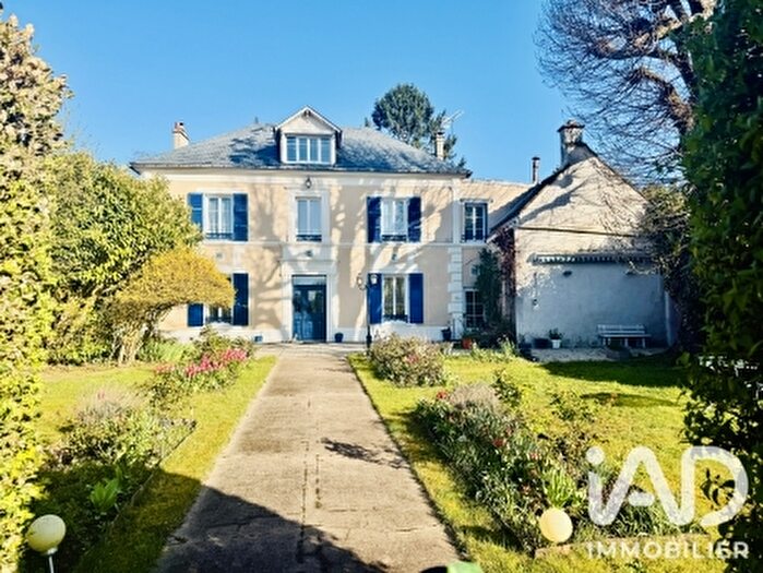 Avernes - Maison 10 pièces à vendre