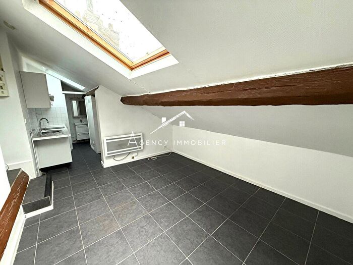 Appartement à louer - Bord de Marne, Champs-sur-Marne - 1 pièce