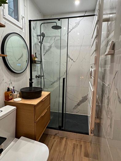 Appartement à louer - Sainte Avoie, Paris ème arrondissement - 1 pièce