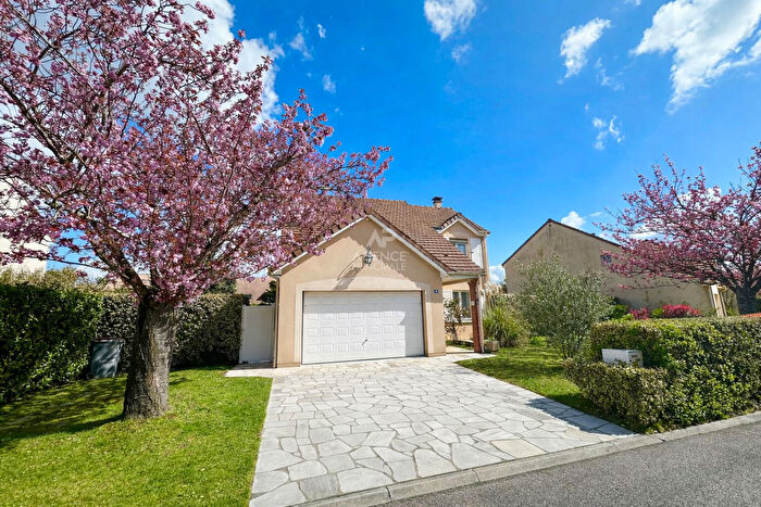 Maison à vendre - Vernouillet - 6 pièces - 4 chambres