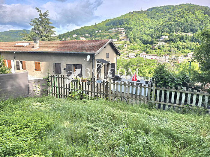 Maison 4 pièces à Le Cheylard, à vendre