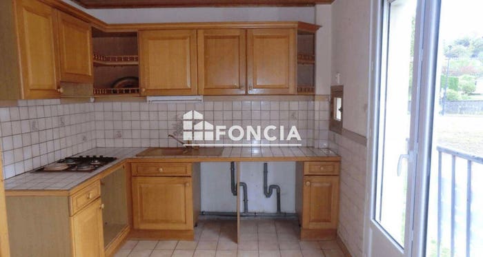 Centre Ville Sud-Vallée, Voiron : Appartement 3 pièces à louer