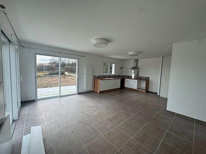 Maison à louer - Bourgoin-Jallieu - 4 pièces - 3 chambres