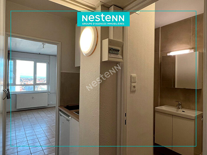 Appartement à louer - Strasbourg, Neudorf, Saint-Urbain, Landsberg - 1 pièce