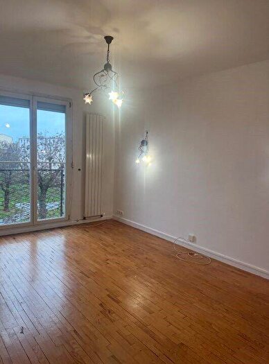 Appartement à louer - Vieux Pays-Roseraie-Bourg-Cité de lEurope- Le Merisier- Les Étangs, Aulnay-sous-Bois - 3 pièces - 2 chambres