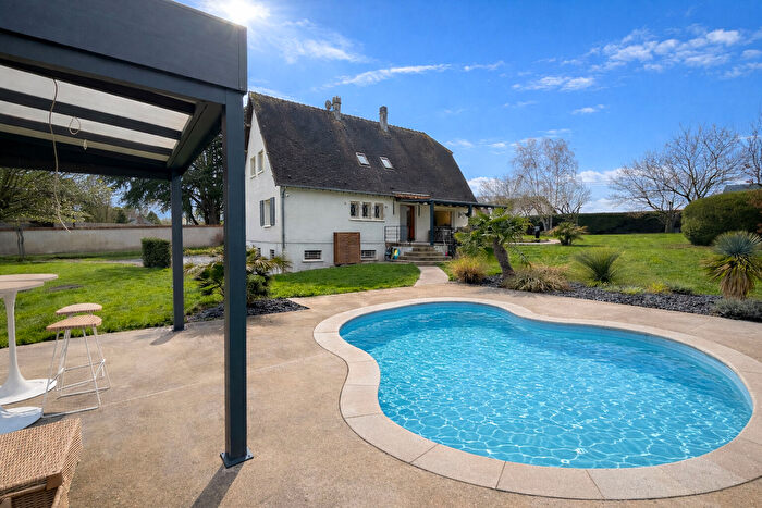 Maison à vendre - Monneville - 8 pièces - 5 chambres