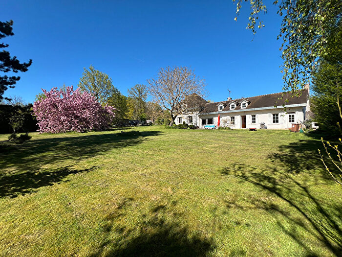 Saint-Martin-des-Champs : Maison 6 pièces à vendre