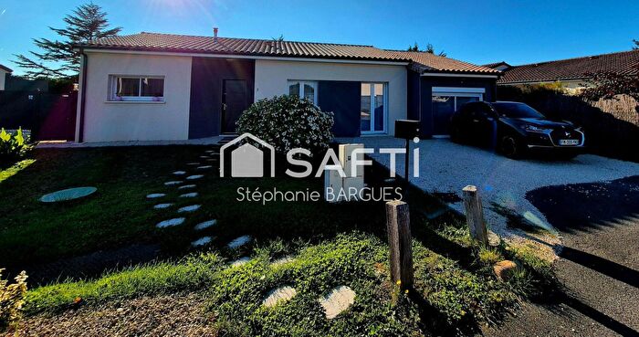 Maison à vendre - Iteuil - 4 pièces - 3 chambres