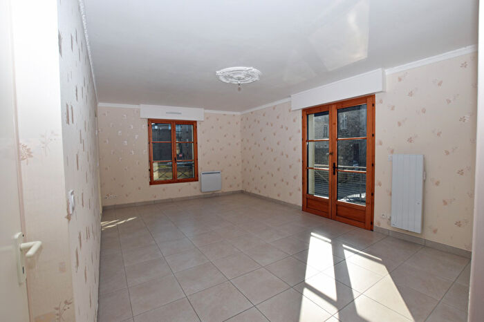 Saint-Méen-le-Grand : Appartement 3 pièces à louer