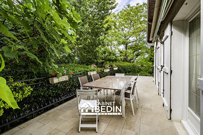 Saint-Germain-de-la-Rivière : Maison 6 pièces à vendre