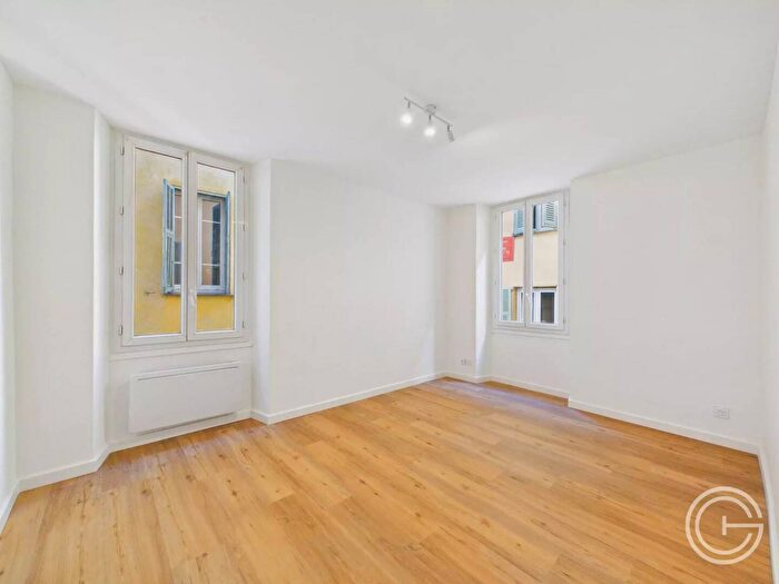 Appartement à louer - Vieux-Nice - 2 pièces - 1 chambre