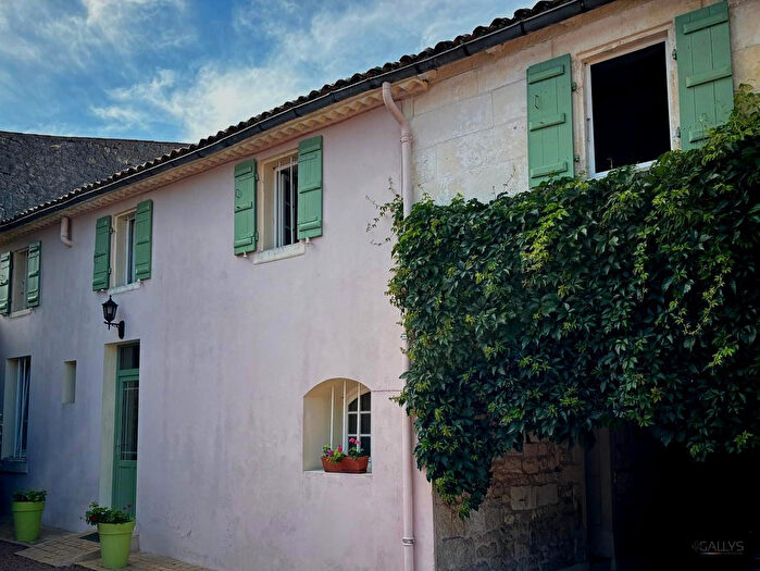 Maison 5 pièces à Nancras, à vendre