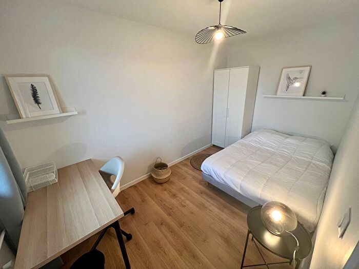Appartement à louer - Gratte Ciel, Villeurbanne - 5 pièces - 4 chambres