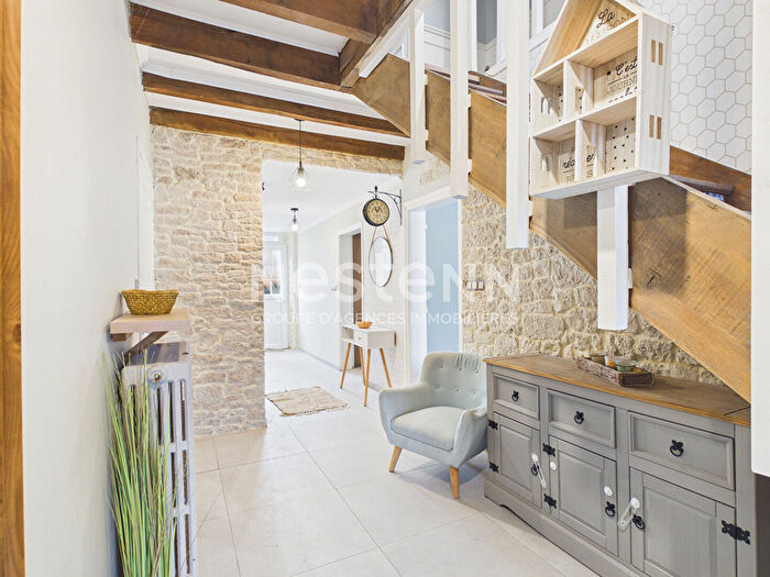 Maison à louer - Aurillac, Stade, Alouettes, Massigoux - 5 pièces - 4 chambres