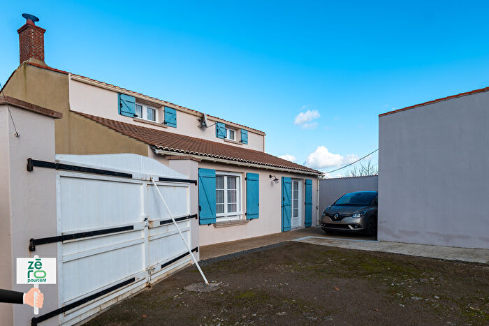 Maison à vendre - Grues - 4 pièces - 3 chambres