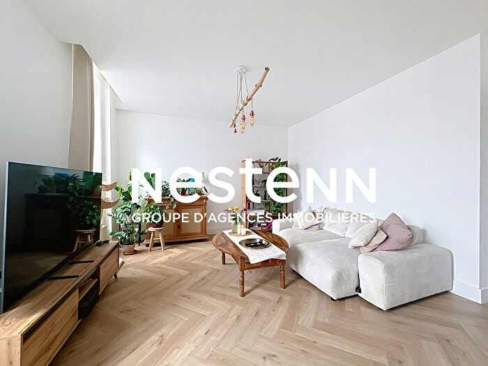 Appartement à vendre - Belleville - 4 pièces - 2 chambres