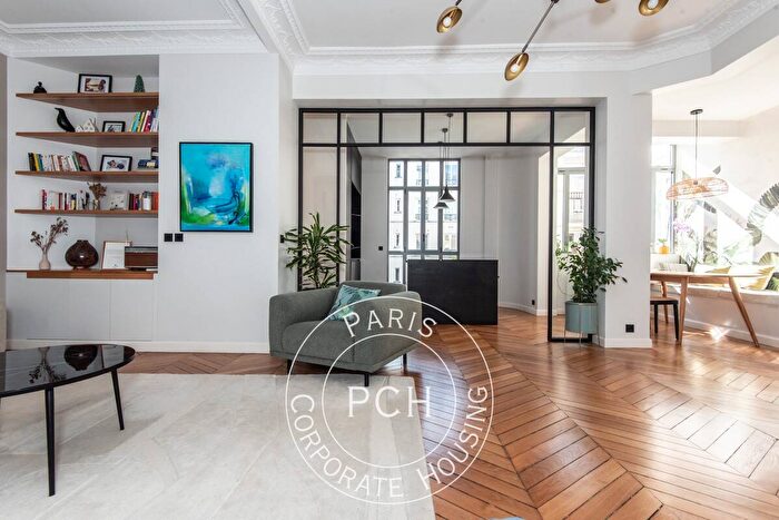 Appartement à louer - Clignancourt-Jules Joffrin, Paris ème arrondissement - 3 pièces - 2 chambres