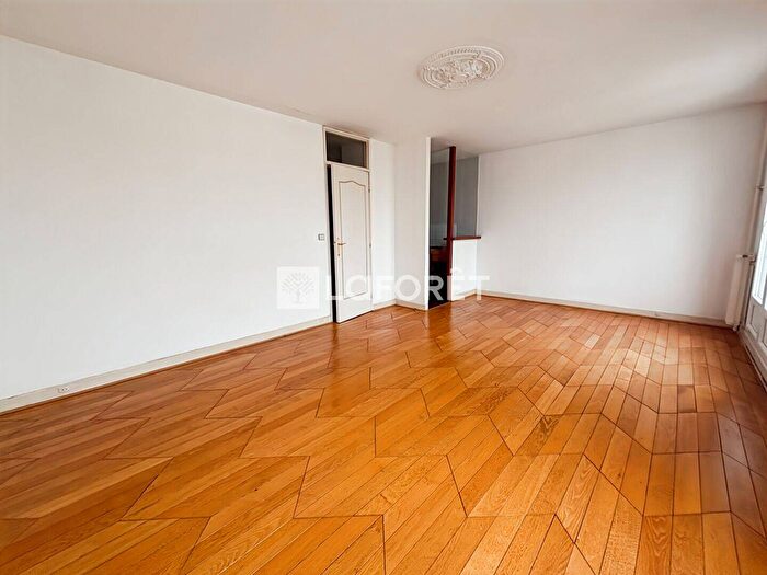 Appartement 1 pièce à louer à Centre-Gare, Chantilly